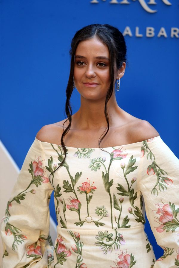 Victoria Federica, sin miedo a lucir sus canas: su recogido fresquito y ...