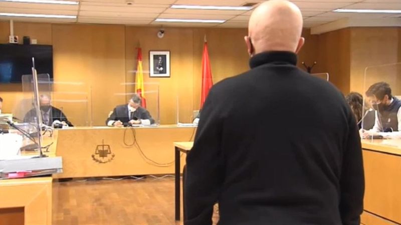 Paco Sanz acepta dos años de cárcel por estafa - Telecinco