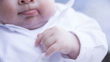 Un bebé iraquí, primer niño que nace con tres penes - Telecinco