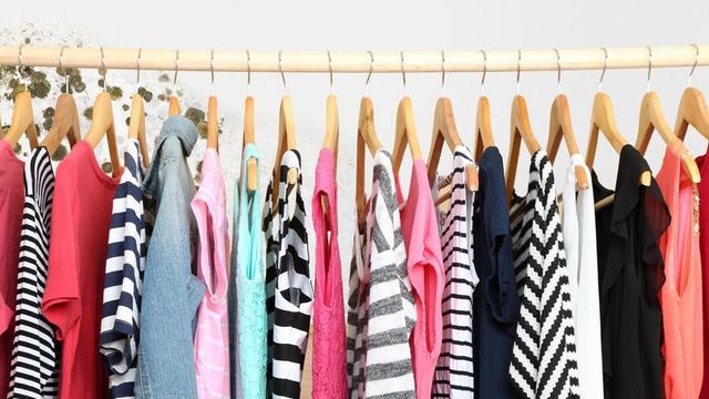 El motivo por el que aparecen hongos en la ropa del armario - Telecinco