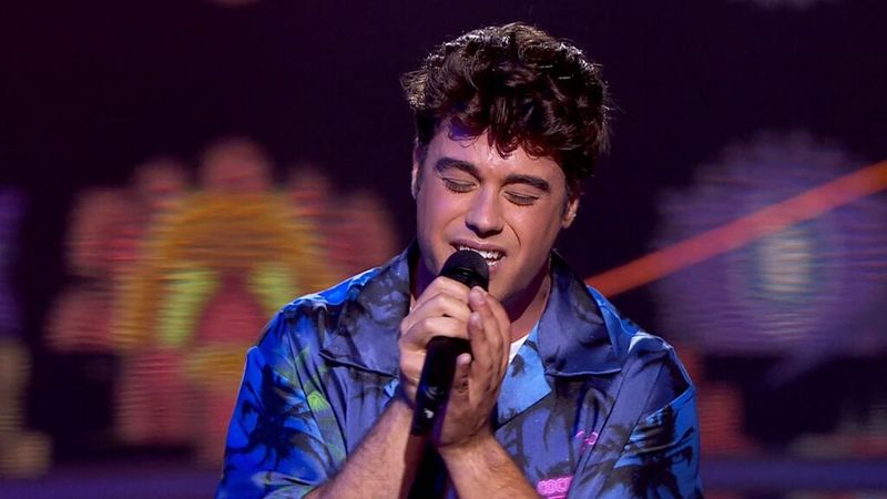 Top star: Nacho Serrano arriesga con un tema propio: “Tienes un rollo ...