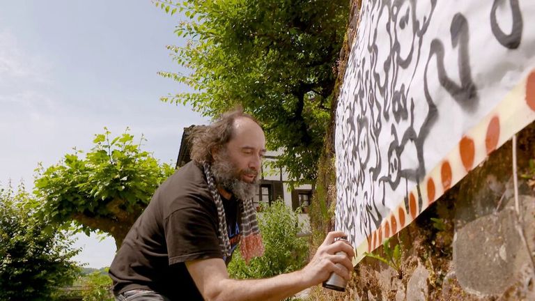 Mikel Urmeneta Fundador De Kukuxumusu Así Surgieron Sus Peculiares Dibujos Viajeros Cuatro