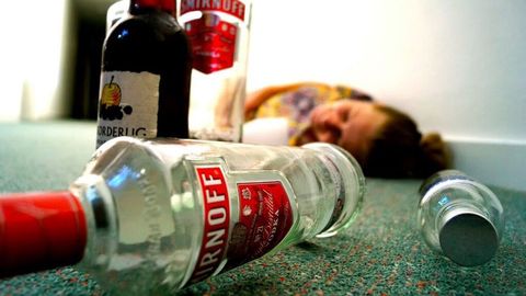 El coma etílico puede ser letal o provocar daños irreversibles en ...