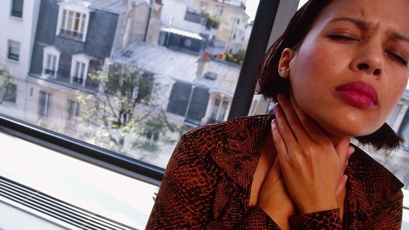 ¿Cuáles son las diferencias entre una faringitis y una laringitis?