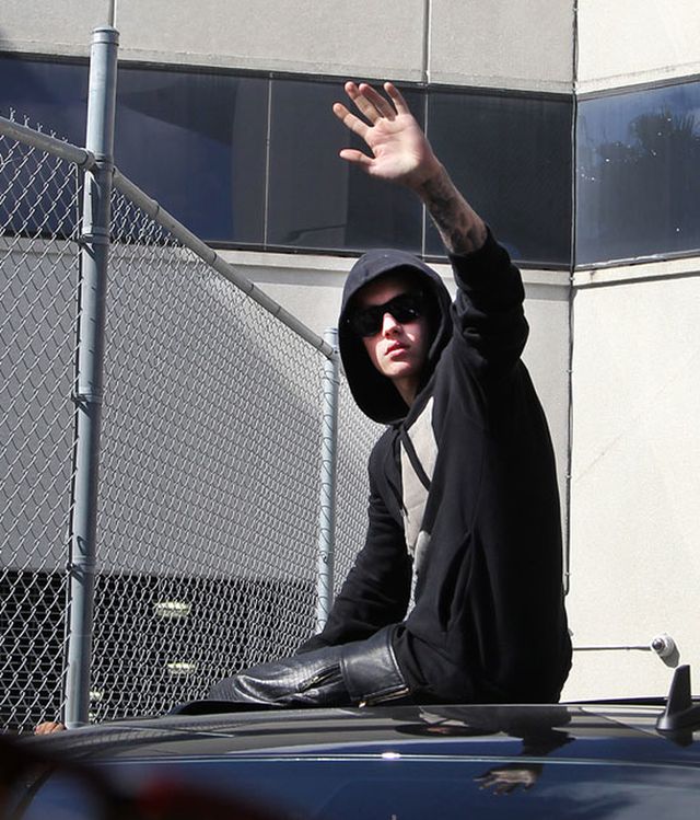 Justin Bieber sale de la cárcel: un saludo que le ha costado 2.500 dólares