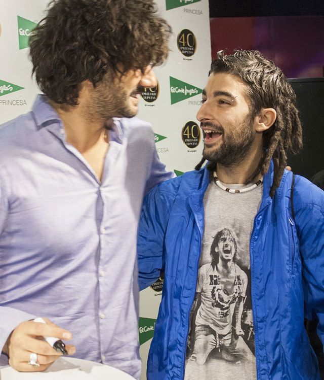 El emocionante encuentro de Melendi y su nuevo pelo con sus fans... ¡y ...