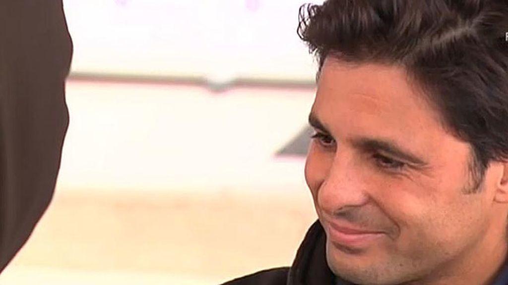 Francisco Rivera, emocionado tras abandonar el hospital Quirón de Zaragoza