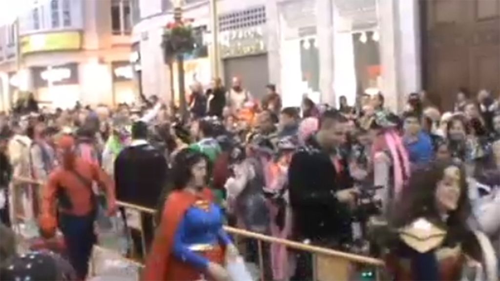 Un Hombre Intenta Secuestrar A Un Niño De Tres Años En Pleno Carnaval