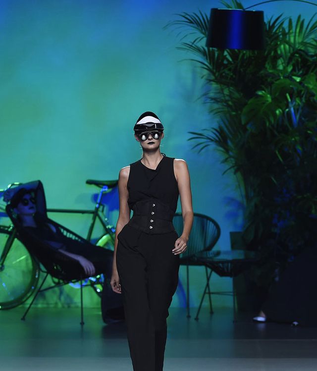 El `tropical-goth’ de Maya Hansen