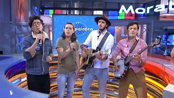 Morat canta ‘Amor con hielo’ en acústico