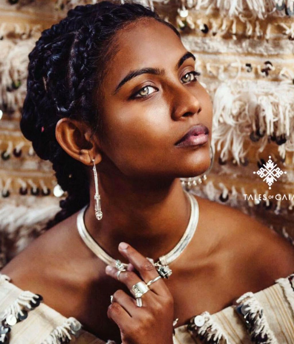 La modelo Raudha Athif ...¿Suicidio o asesinato a manos de extremistas?