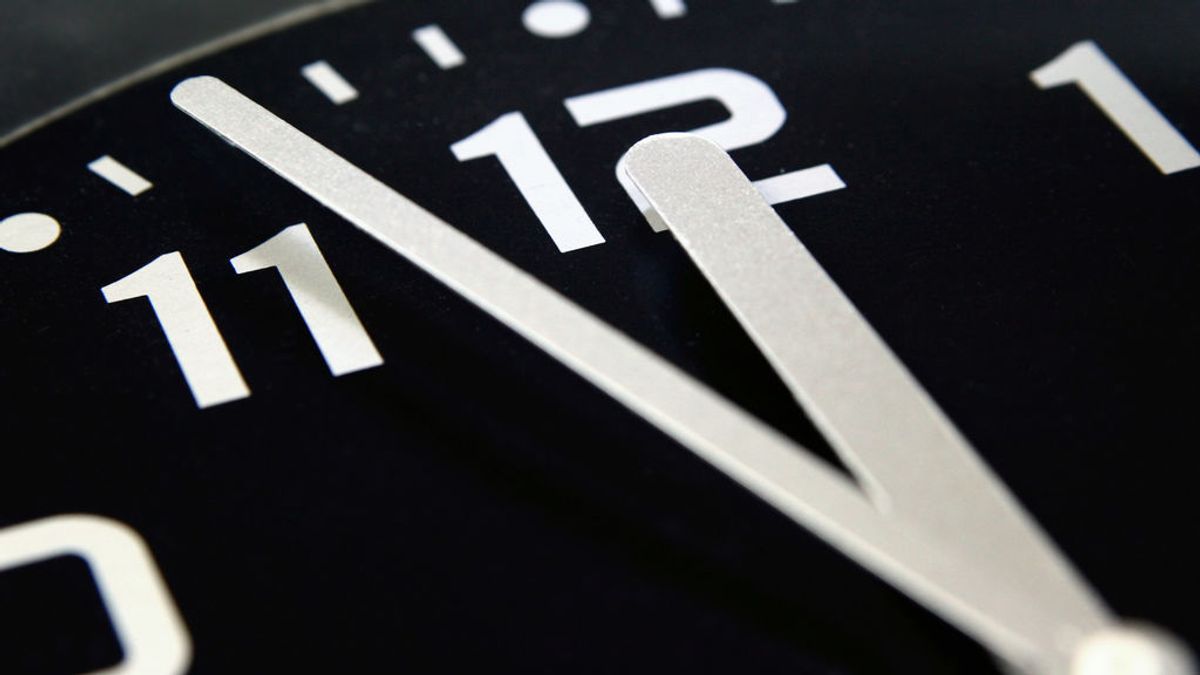 Los relojes se atrasan una hora en la madrugada de este domingo