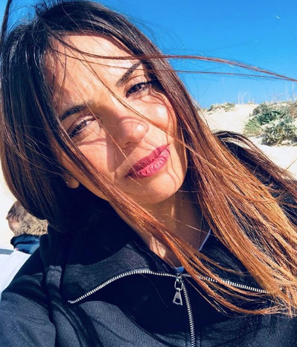 Outdoor | María Hernández, rota de dolor ante la muerte de su abuela ...