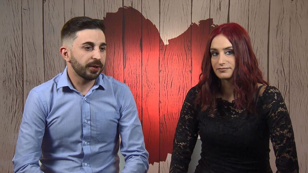Denise rechaza a su cita por fumar - First dates