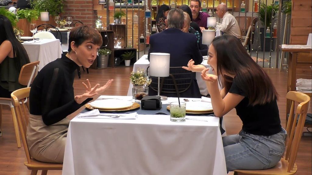 Quin Yang flipa con Franczhesca al tener una relación abierta | First Dates