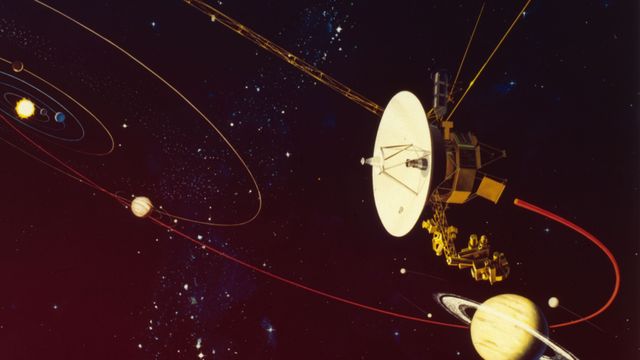 La nave Voyager 1 de la NASA envía mensajes del espacio profundo