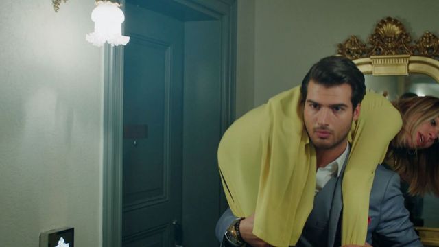 Avance: Arda se lleva a Efsun por la fuerza, en 'Me robó mi vida'