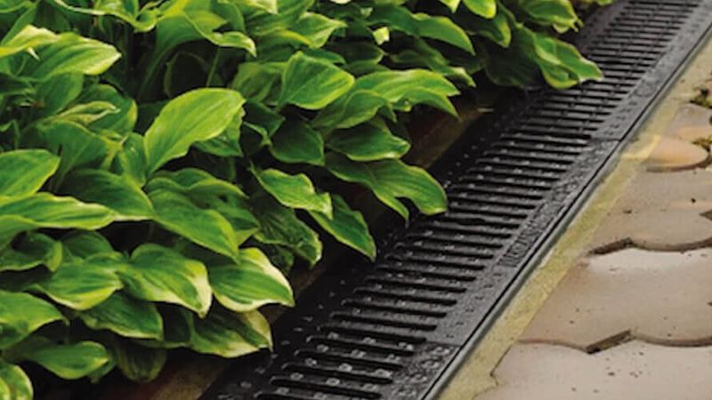 Cómo desatascar el desagüe de una terraza o patio - Divinity