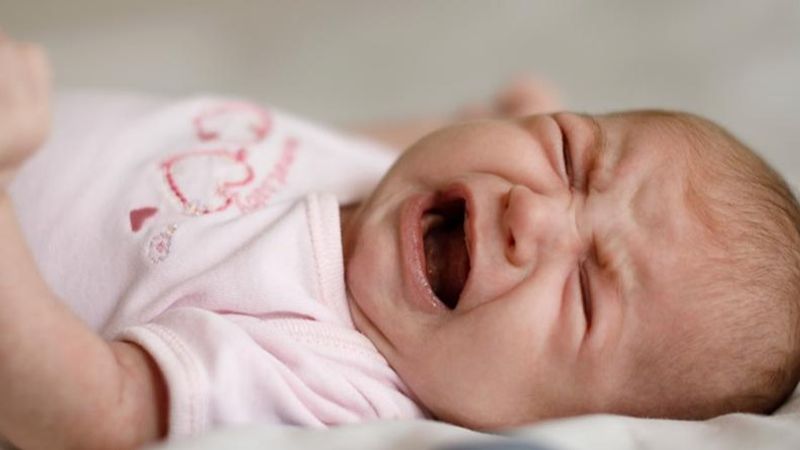 ¿Cómo diferenciar entre un cólico, disquecia y estreñimiento? - Divinity