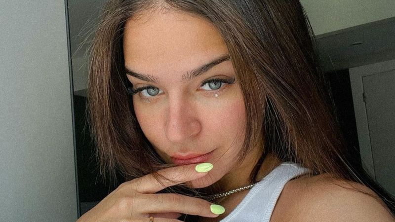 Laura Escanes se apunta al color de la temporada con su último cambio ...