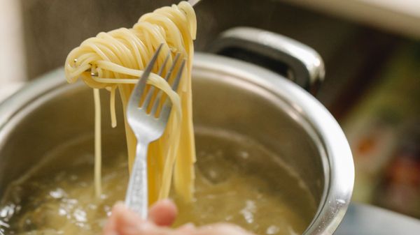 El truco de Dabiz Muñoz para que no se salga el agua al cocer la pasta