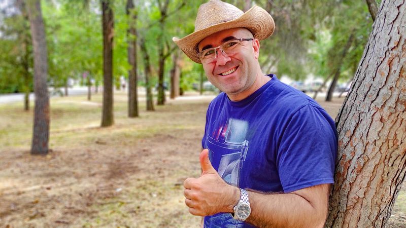 Sézar Blue, el ‘influencer’ gastronómico que recorre España comentando ...