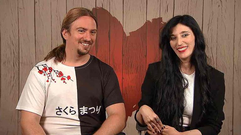 Sue, la soltera de los labios rojos y las tarjetas de ‘First Dates ...