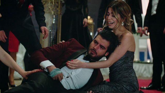 Avance: Hülya, desaparecida tras el apuñalamiento de Arda, en 'Me robó ...