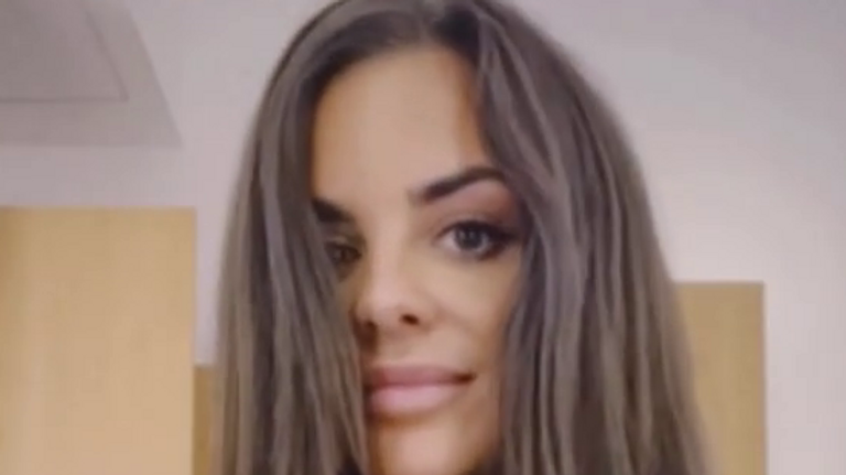 Alexia Rivas se quita las extensiones y enseña por primera vez cómo es ...