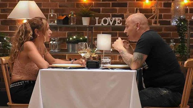 El zasca de Vanesa a su cita en ‘First Dates’: “Para no beber, te has ...