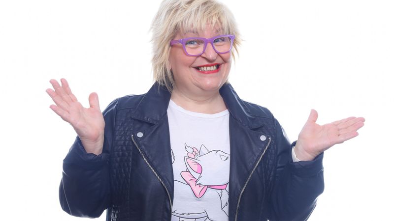 Quien es Pepi Labrador, la nueva colaboradora de 61, de Broncano - Uppers