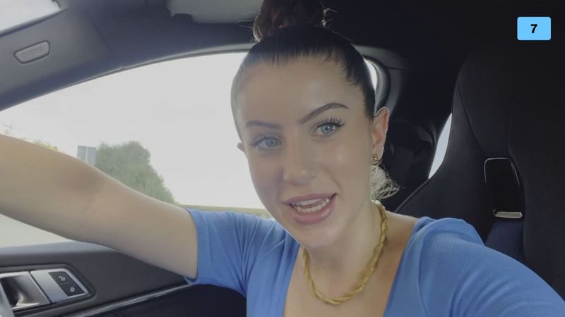 Judith Arias enseña el impresionante coche de lujo que se ha comprado