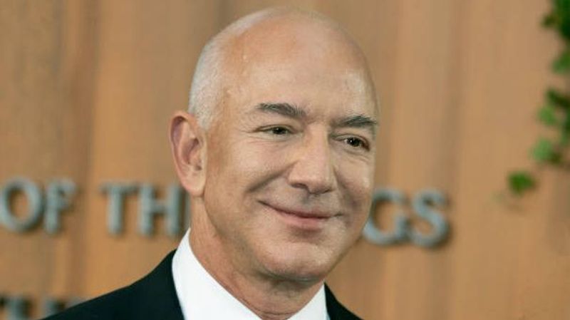 Una exempleada del hogar denuncia a Jeff Bezos, fundador de Amazon