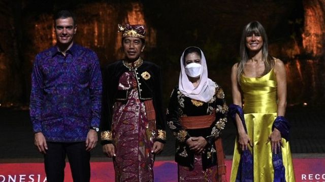 Pedro Sánchez y su mujer, conjuntados en la cumbre del G-20: su ...