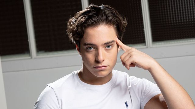 Izan Llunas: "Empecé a cantar antes de hablar"