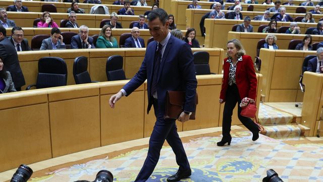 Duelo Entre El Presidente Del Gobierno Pedro Sánchez Y El Jefe De La