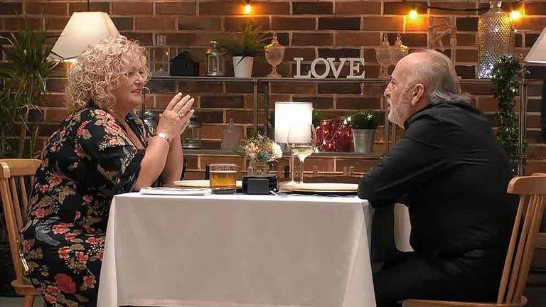 Alfonso no se la juega con las pastillitas azules en 'First Dates ...