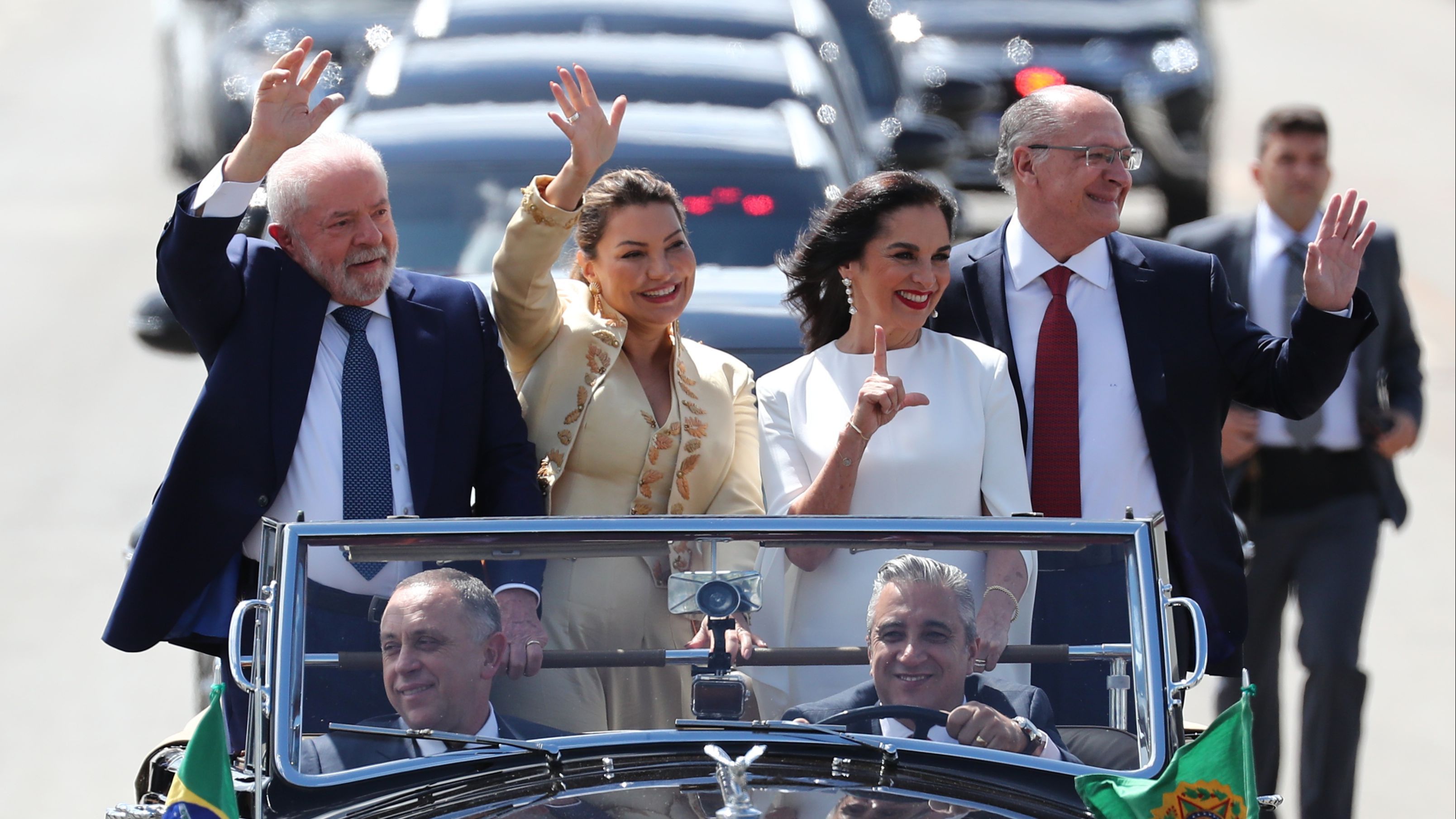 Lula da Silva is sworn in as the brand new president of Brazil: “Hope ...