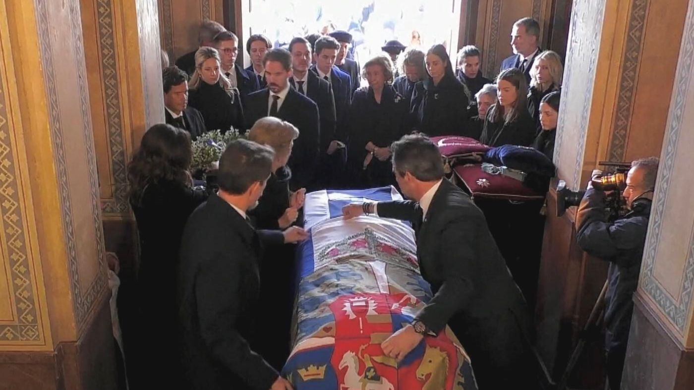 Kings and emeritus additionally keep away from the picture on the ...