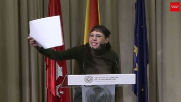 Elisa María Lozano, la mejor de su promoción, carga contra Isabel Díaz ...