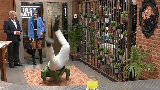 Sergio revoluciona ‘First Dates’ con su impresionante baile del gusano