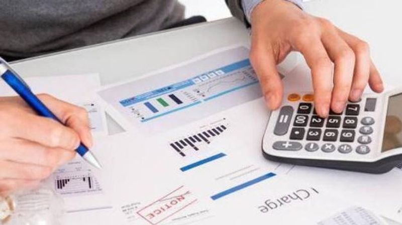 Cheque 200 euros: ¿Cómo y quién puede solicitarlo?