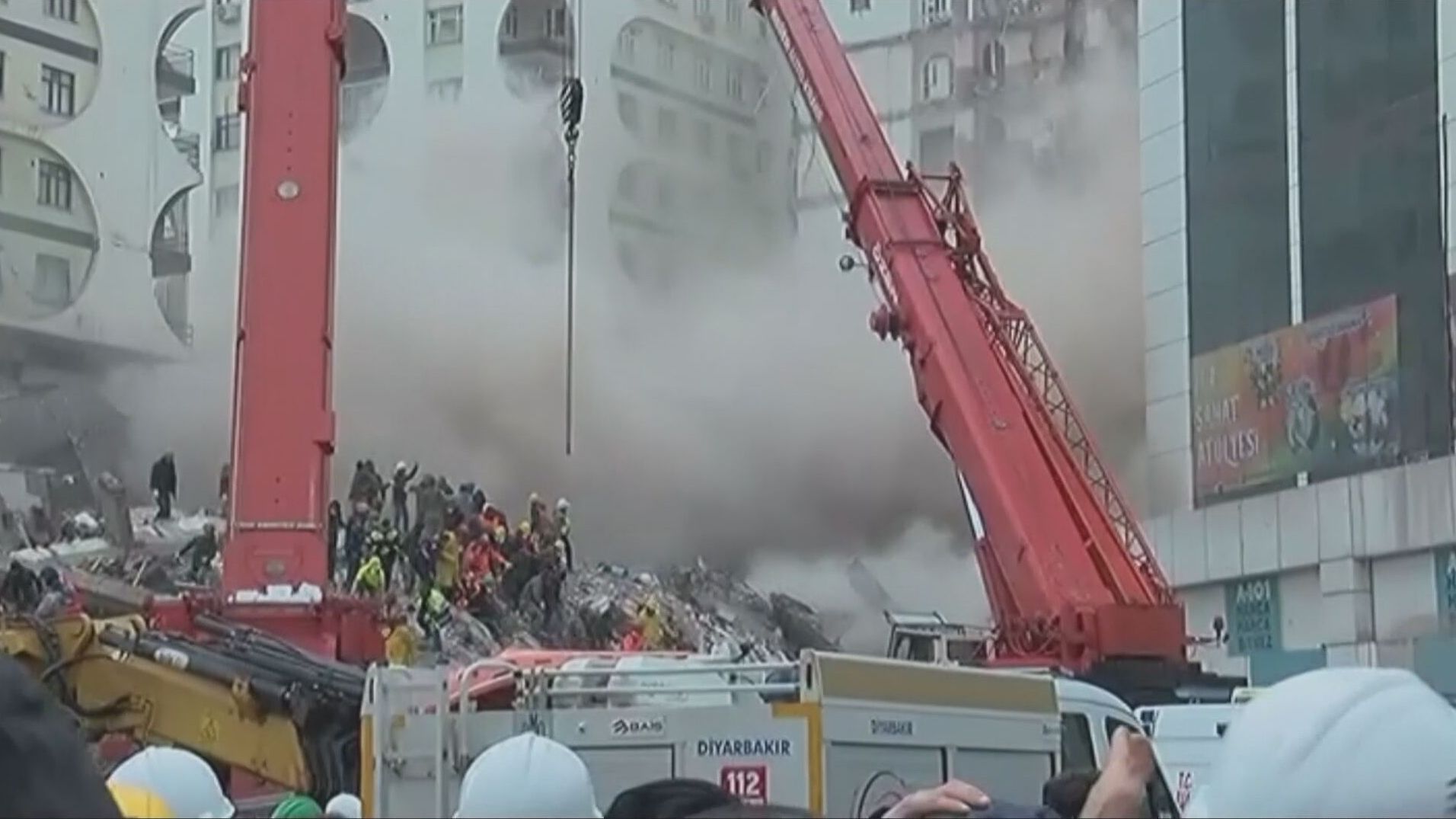 More than 2,800 buildings collapse in Turkey after the highly effective ...