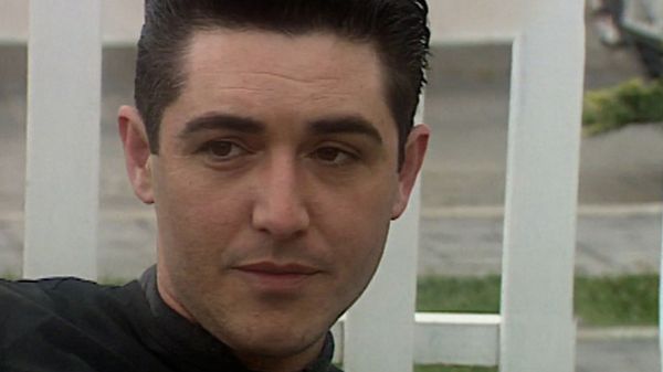 Ángel Garó enseño su primera casa en Telecinco - GH VIP