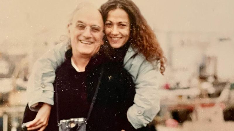 Muere Carlos Saura: su última mujer y su hija Anna le dedican una ...