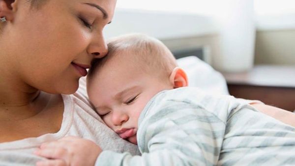 Las cuatro fases del apego en la infancia y sus características - Divinity