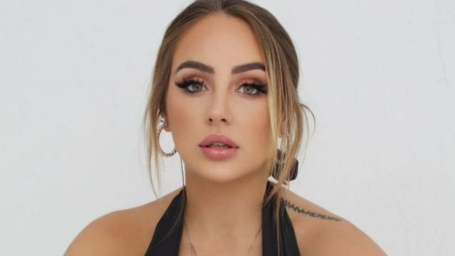 Rocío Flores enseña su último capricho en decoración para su dormitorio ...