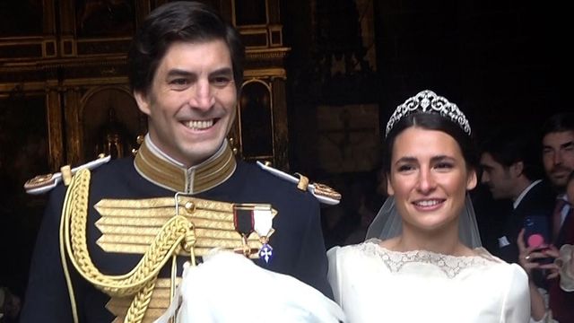 El exclusivo y romántico vestido de novia de Ana, la hija de Carlos Sainz