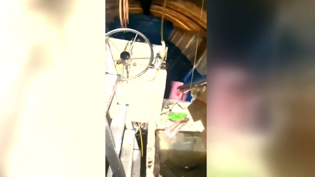 Inside the narco-submarine ‘El Poseidón’: diesel engine, three cabins ...