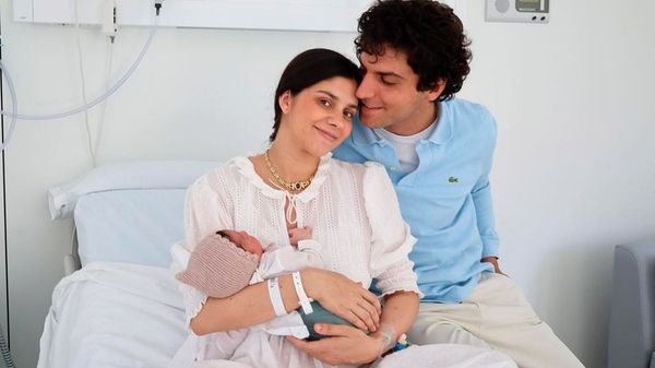 María García de Jaime y Tomás Páramo presentan a su hijo Federico: su ...